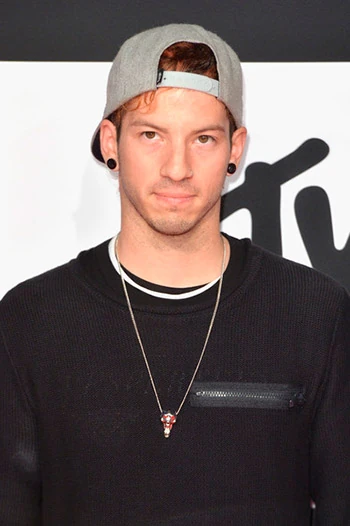 Josh Dun | Twenty One Pilot Wiki | Fandom