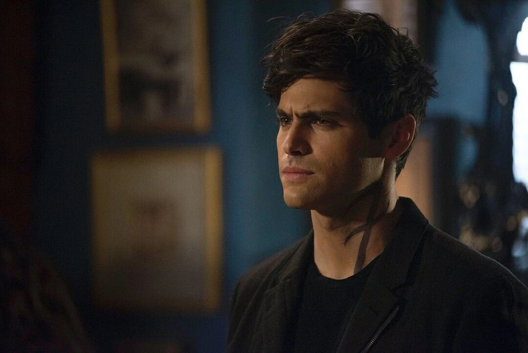 Elliot | The Twilight Fanon Wiki | Fandom