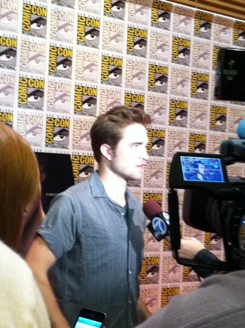 User blog:XD1/Live images from the Twilight panel at Comic-Con 2012 ...