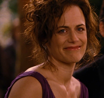 Renée Dwyer | Wiki Twilight | Fandom