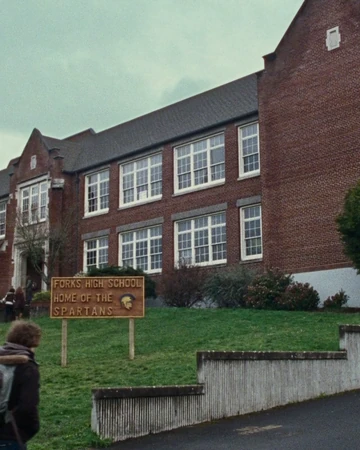 39: Twilight Forks High School Cafeteria