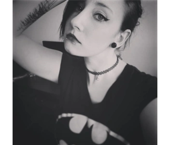 TheBeelzeBabe - Streamerpedia