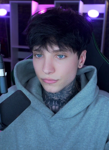 xCry - Streamerpedia