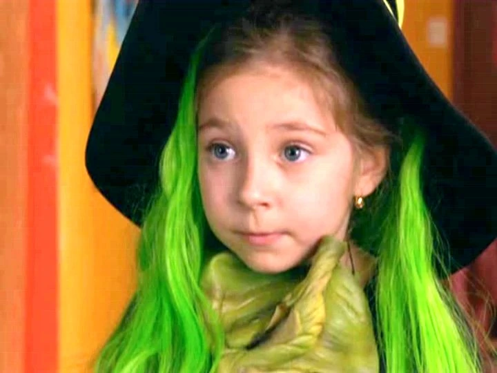 Nicole Carmelson | Twitches Wiki | Fandom