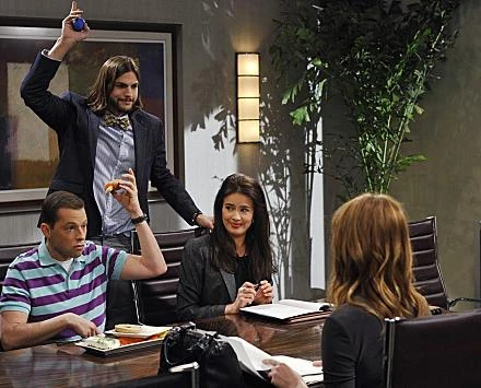 Jahre voller Einsamkeit und Yoga | Two and a half men Wiki | Fandom