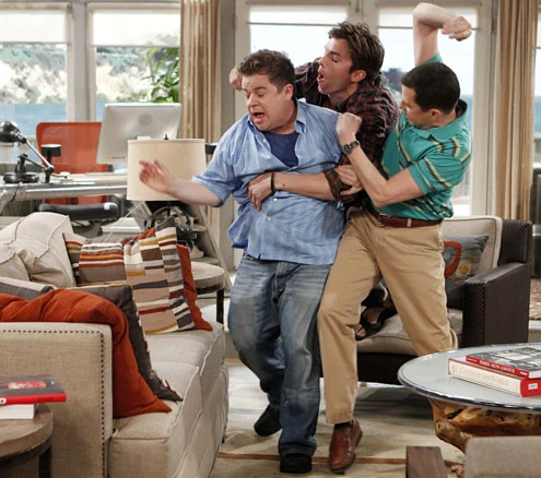 Das Zahnfleisch eines Zwanzigjährigen | Two and a half men Wiki | Fandom