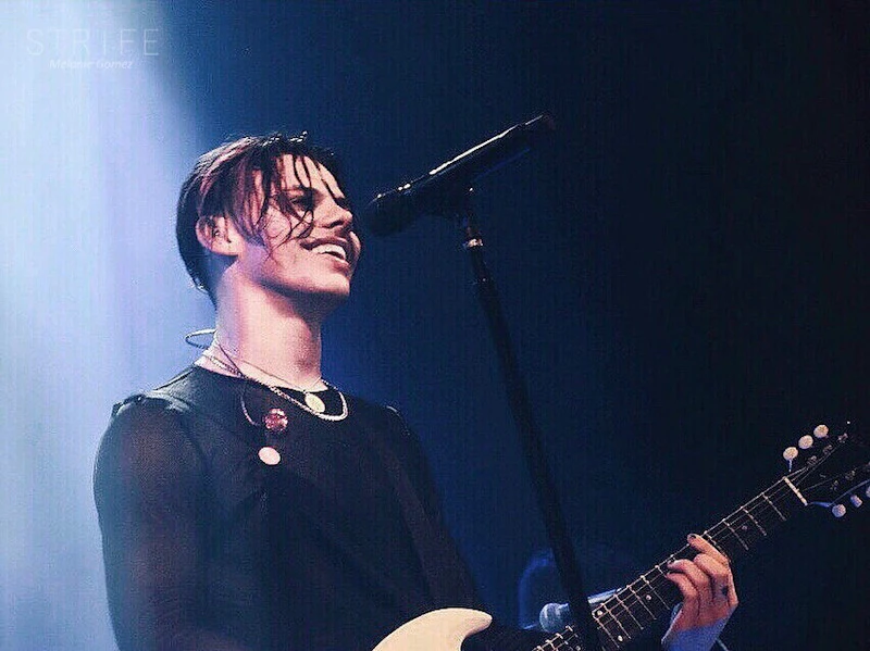 Pink Switchblade | Tyler Jett Wiki | Fandom