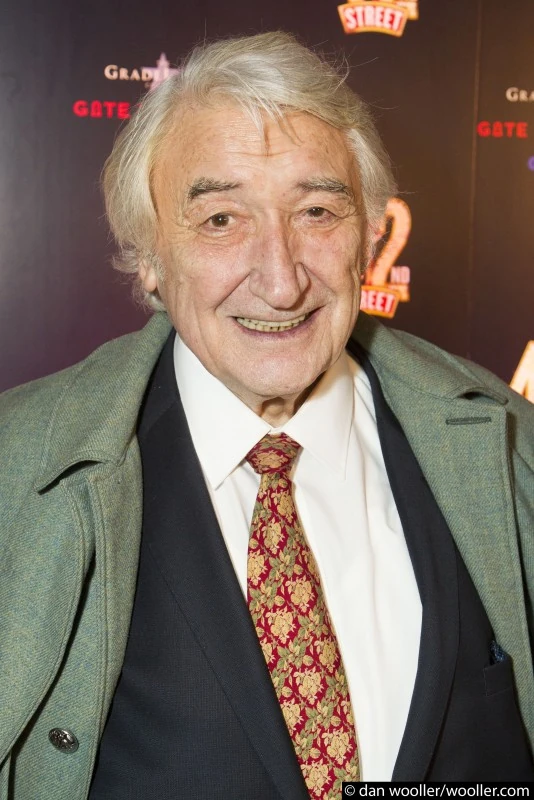 Derek Clough | UK Soap Crossovers Wiki | Fandom