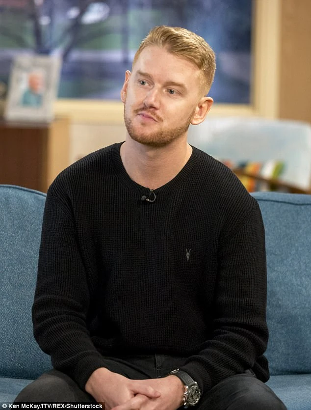 Gary Windass | UK Soap Crossovers Wiki | Fandom