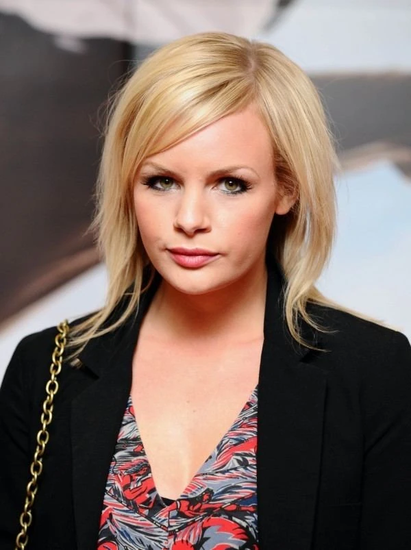 Danielle Jones | UK Soap World Wiki | Fandom