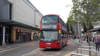 London Buses route 123 | UK Transport Wiki | Fandom