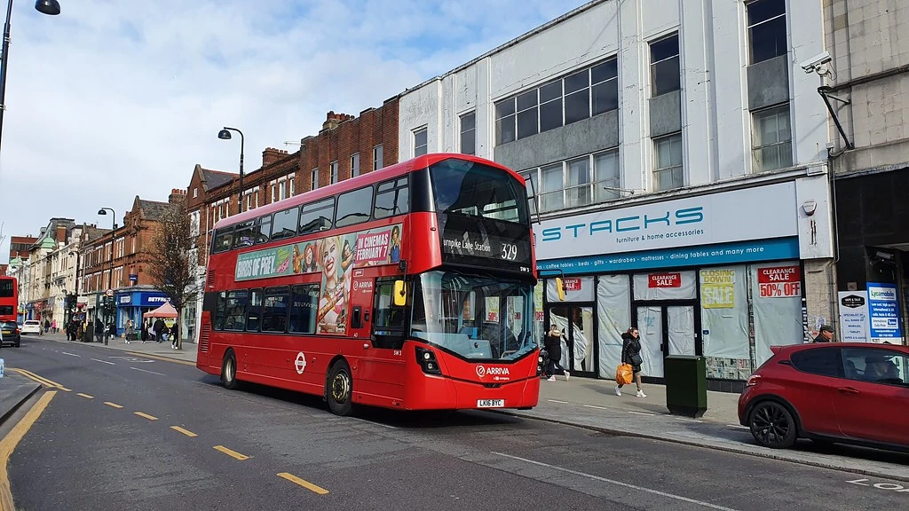 London Buses route 329 | UK Transport Wiki | Fandom