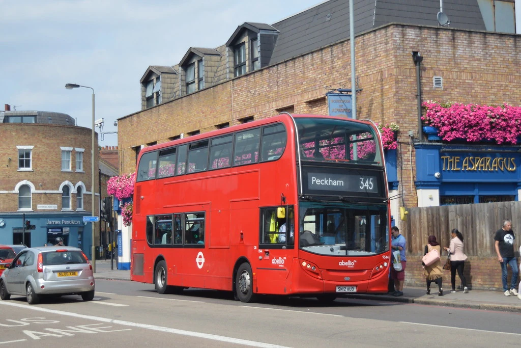 London Buses route 345 | UK Transport Wiki | Fandom