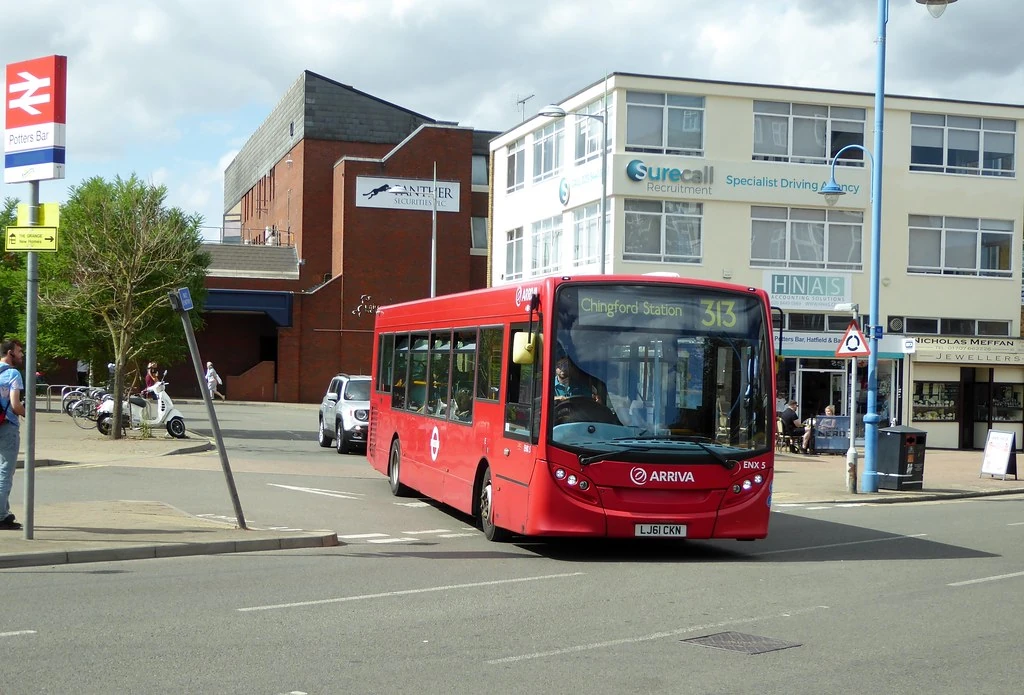 London Buses route 313 | UK Transport Wiki | Fandom