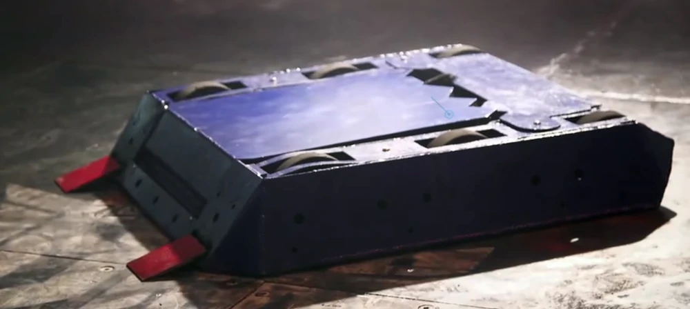 Cyclone (UK) | Ultimate Robot Archive Wikia | Fandom