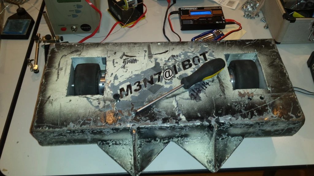 Mental Bot | Ultimate Robot Archive Wikia | Fandom