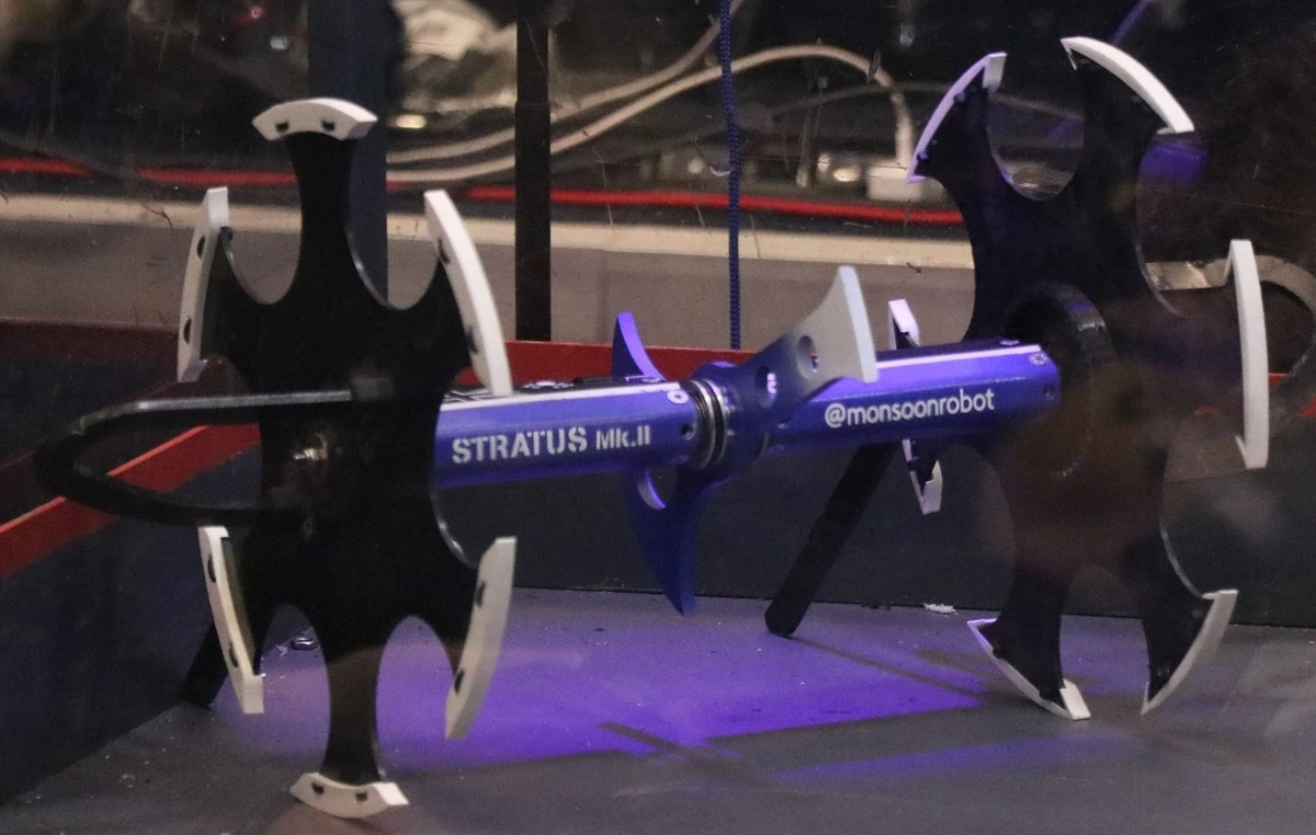 Stratus | Ultimate Robot Archive Wikia | Fandom