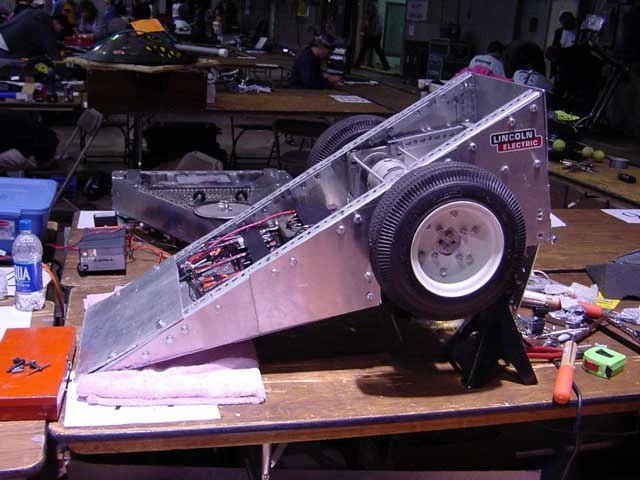 Li'l Chipper | Ultimate Robot Archive Wikia | Fandom