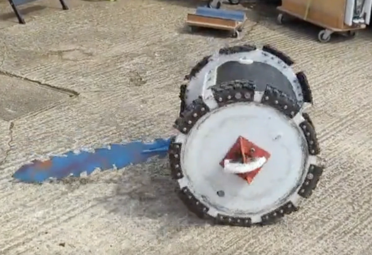 The Saint | Ultimate Robot Archive Wikia | Fandom