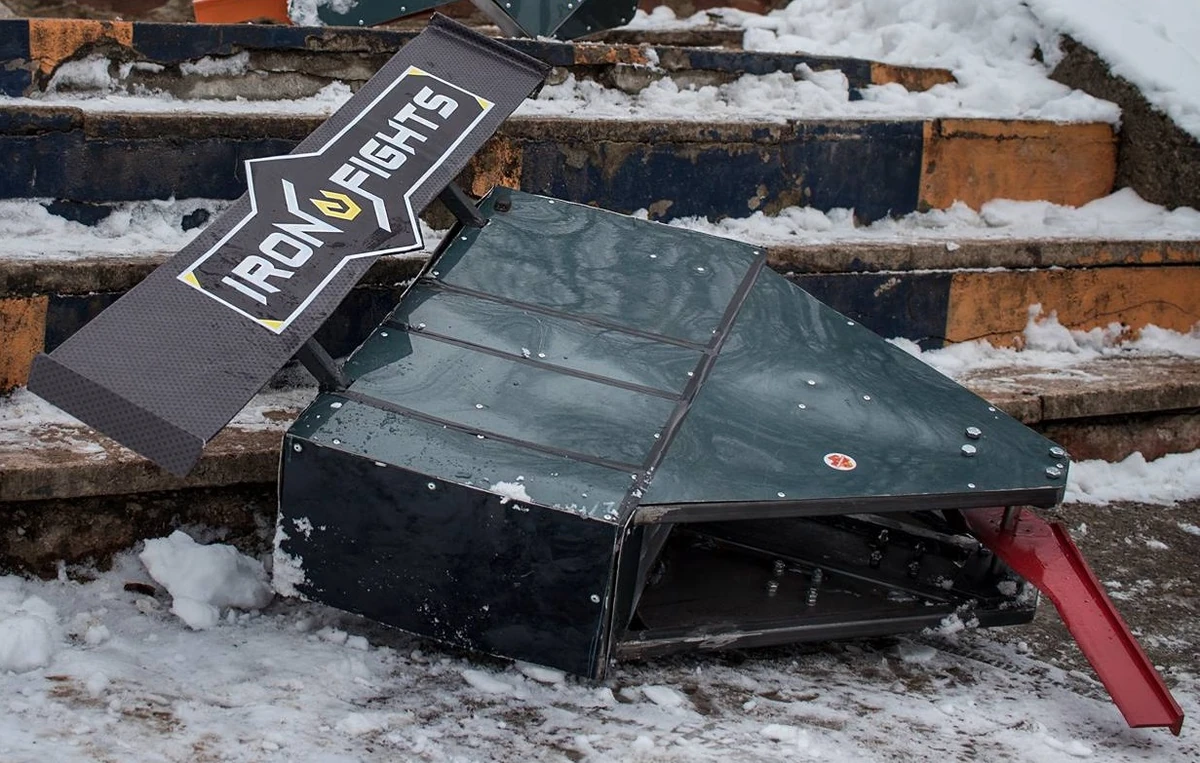 Dom | Ultimate Robot Archive Wikia | Fandom