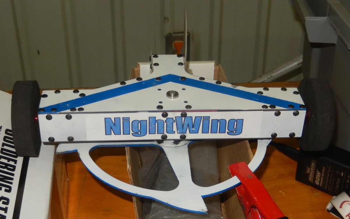 NightWing | Ultimate Robot Archive Wikia | Fandom