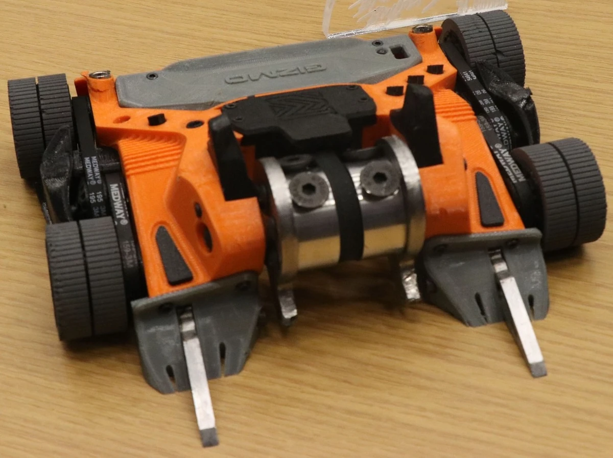 Gizmo (UK) | Ultimate Robot Archive Wikia | Fandom