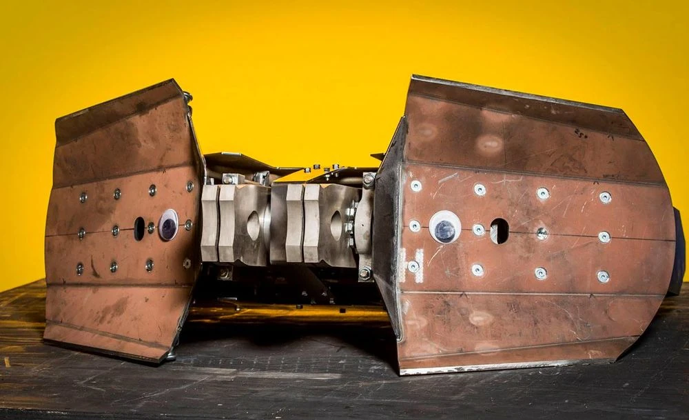 Crank-E | Ultimate Robot Archive Wikia | Fandom