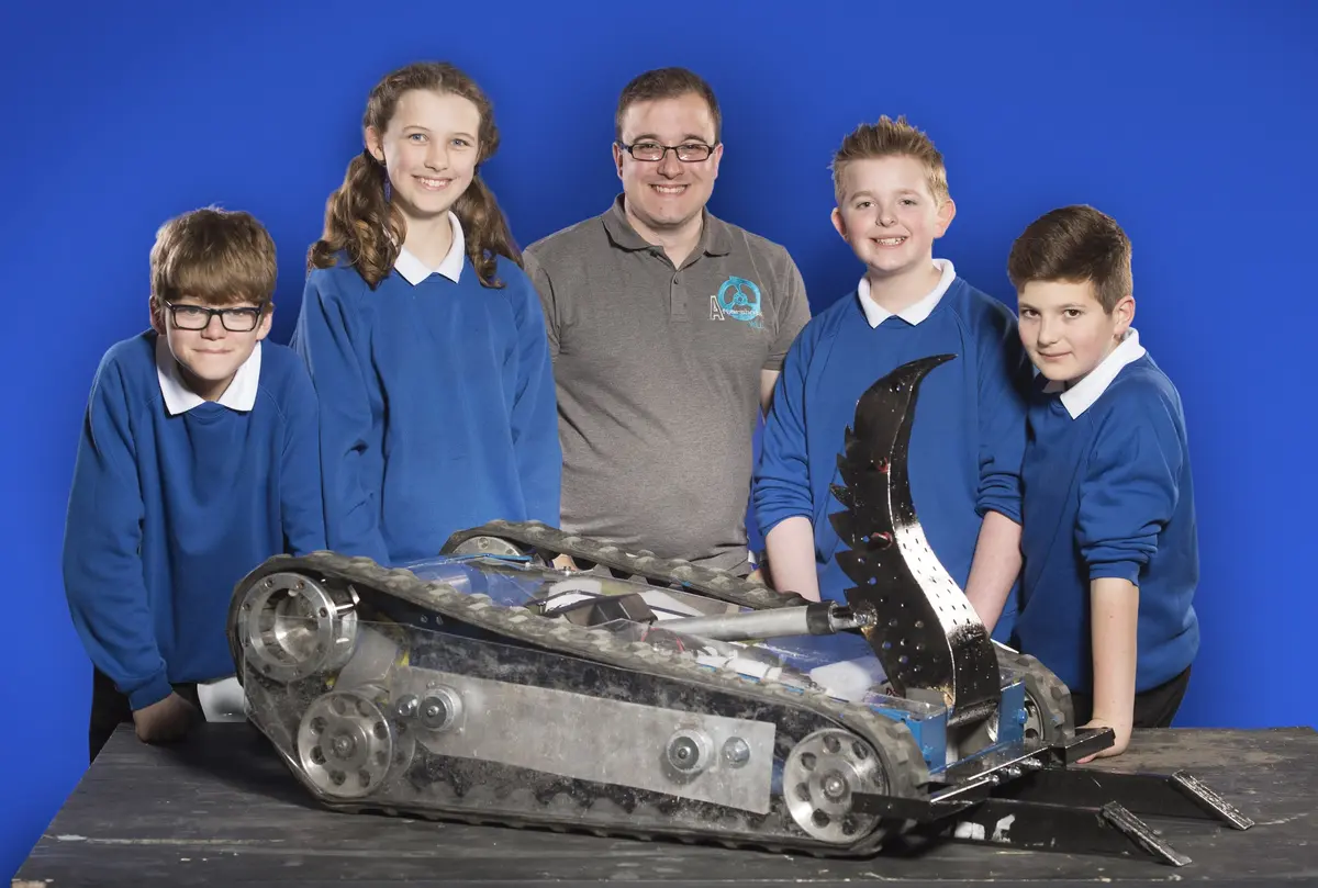 Collingwood Carnage | Ultimate Robot Archive Wikia | Fandom