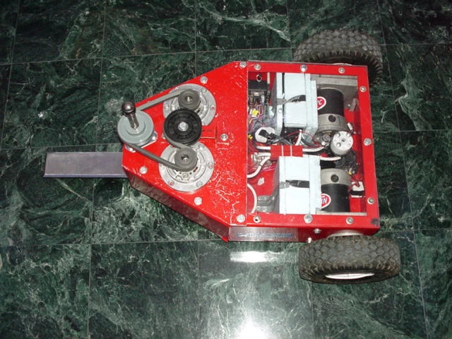 Red Menace | Ultimate Robot Archive Wikia | Fandom