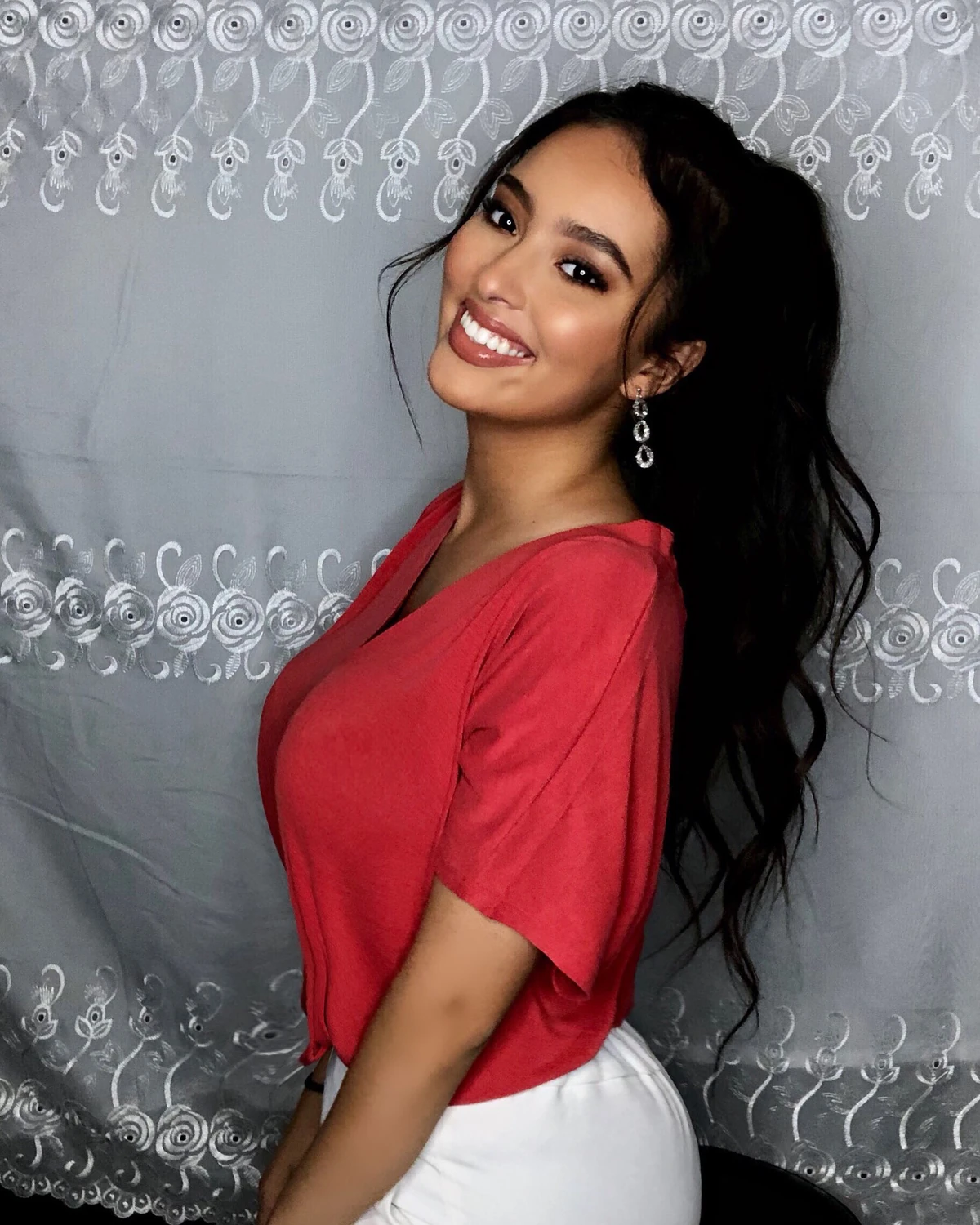 Faouzia | Ultimate Pop Culture Wiki | Fandom