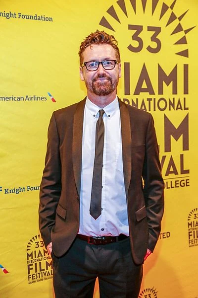 Andrew Currie (director) | Ultimate Pop Culture Wiki | Fandom