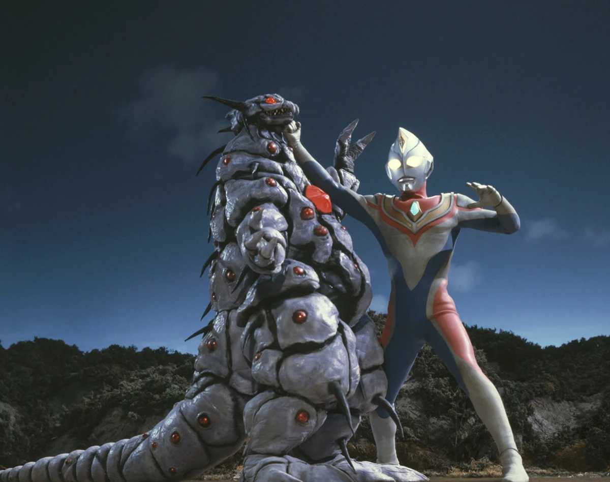2000 Attacks | Ultraman Wiki | Fandom