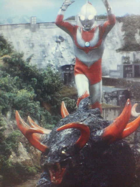 The Monster Is a Giant Shooting Star in Space | Ultraman Wiki | Fandom