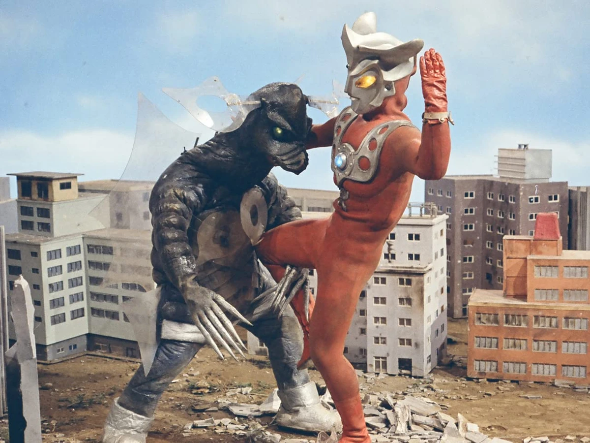 Explosion! Two Desperate Aliens | Ultraman Wiki | Fandom
