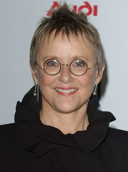 Mary Beth Hurt | Unbreakable Wiki | Fandom