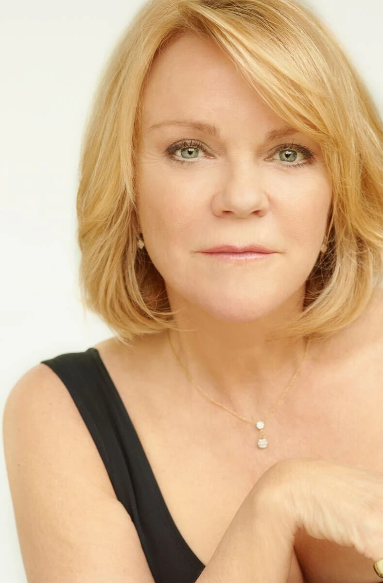 Stephanie Faracy | Uncoupled Wiki | Fandom