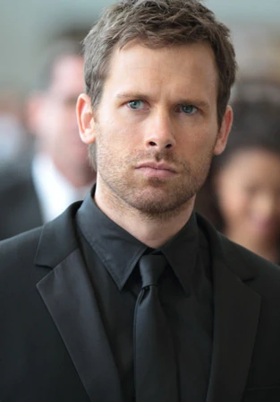 Leo Nash | Undercovers Wiki | Fandom