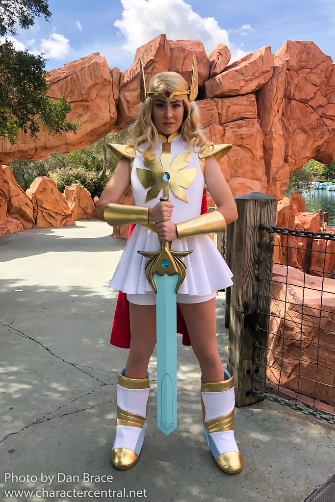 She-Ra | Universal Parks and Resorts Wiki | Fandom