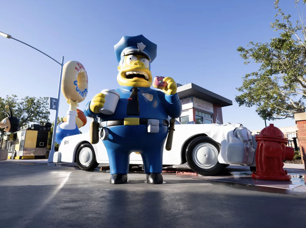 Chief Wiggum | Universal Parks and Resorts Wiki | Fandom