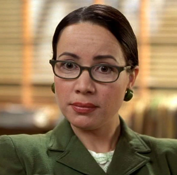 Minnie Mogul | Universal Pictures Wiki | Fandom