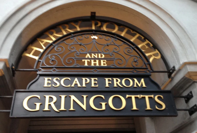 Harry Potter and the Escape from Gringotts | Universalorlandoexperience ...