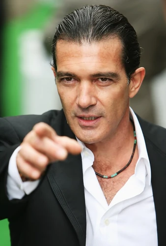 Antonio Banderas | Universal Studios Wiki | Fandom
