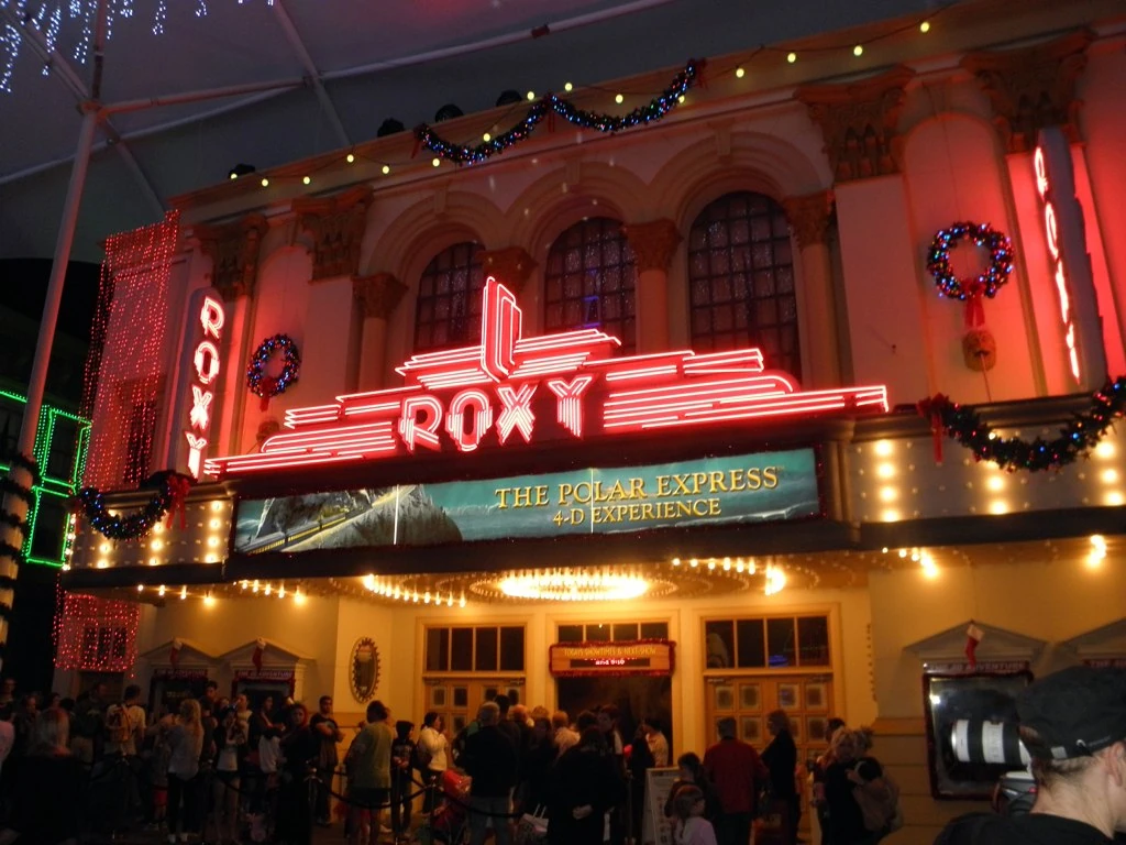 Roxy Theatre (Warner Bros. Movie World) | Universal Studios Wiki | Fandom