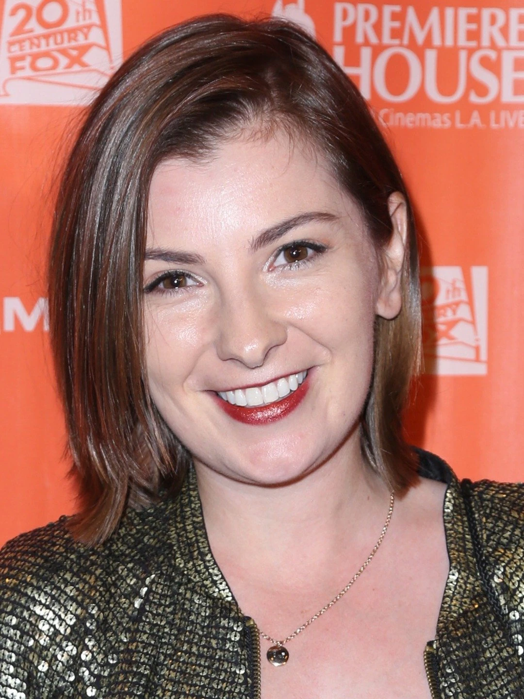 Cassandra Lee Morris | Wiki Universo ReyNández | Fandom