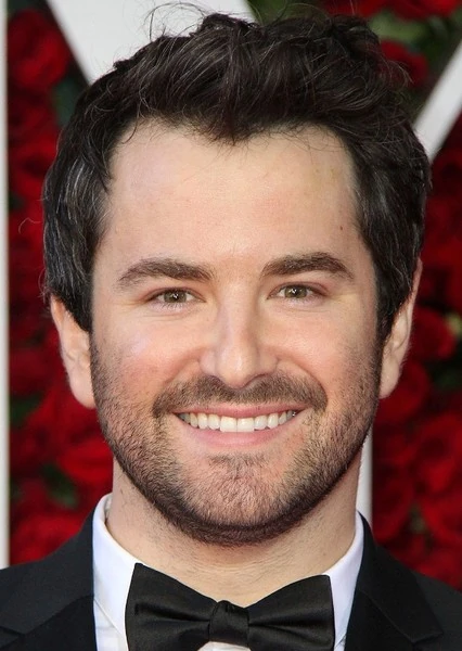 Alex Brightman | Wiki Universo ReyNández | Fandom