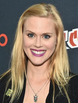 La Novia De Chris Hardwick, Janet Varney Wikidata:WikiProject