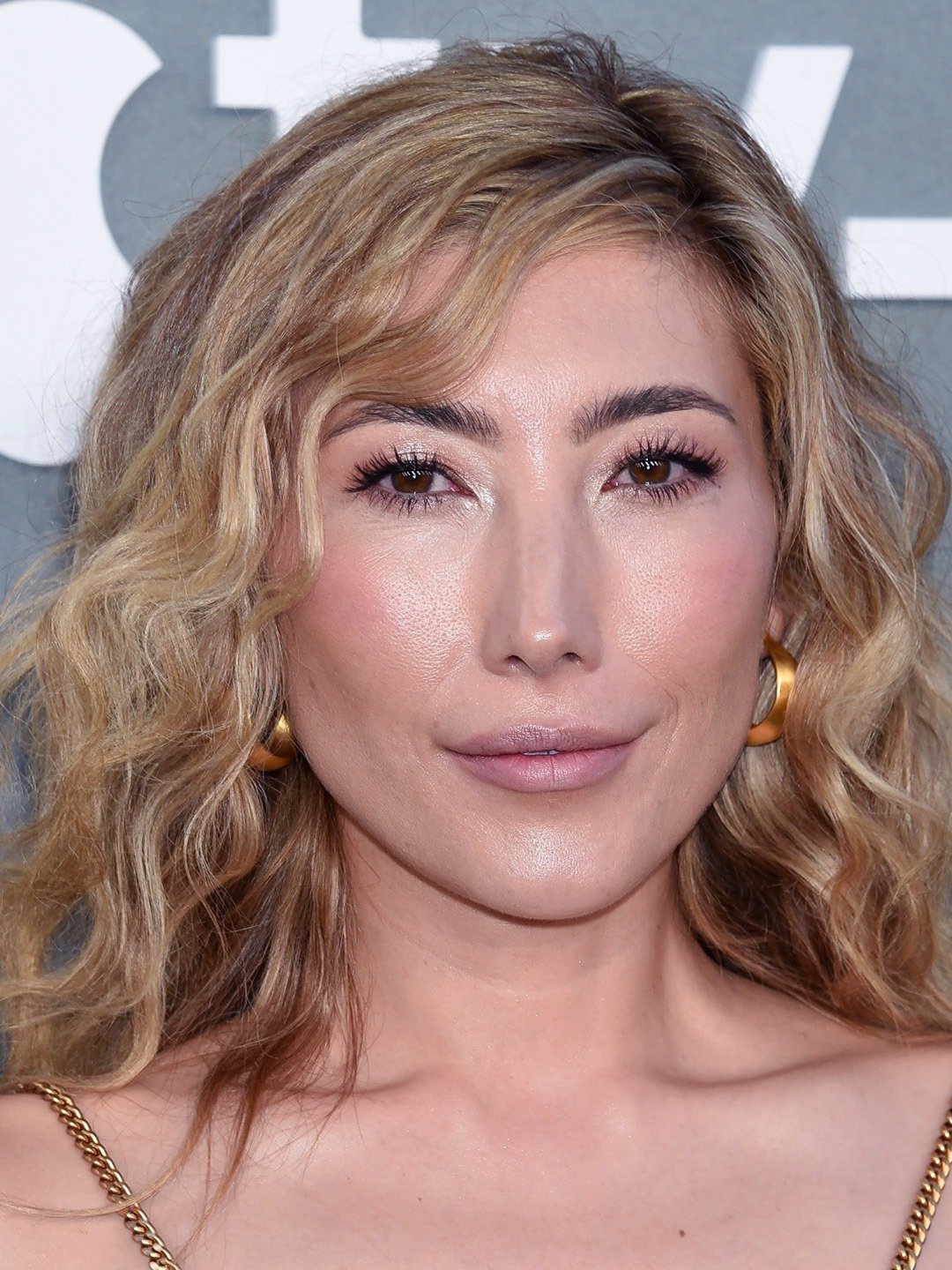 Dichen Lachman | Wiki Universo ReyNández | Fandom