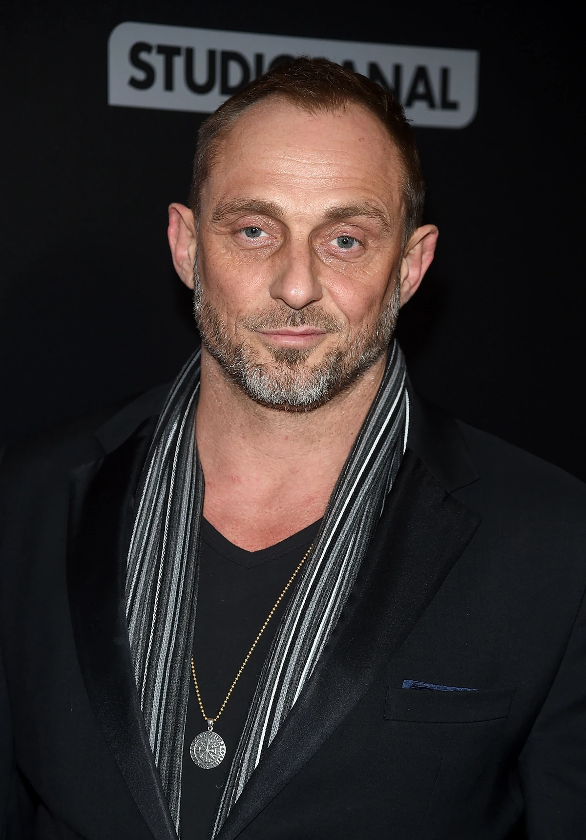 Roland Møller | Wiki Universo ReyNández | Fandom