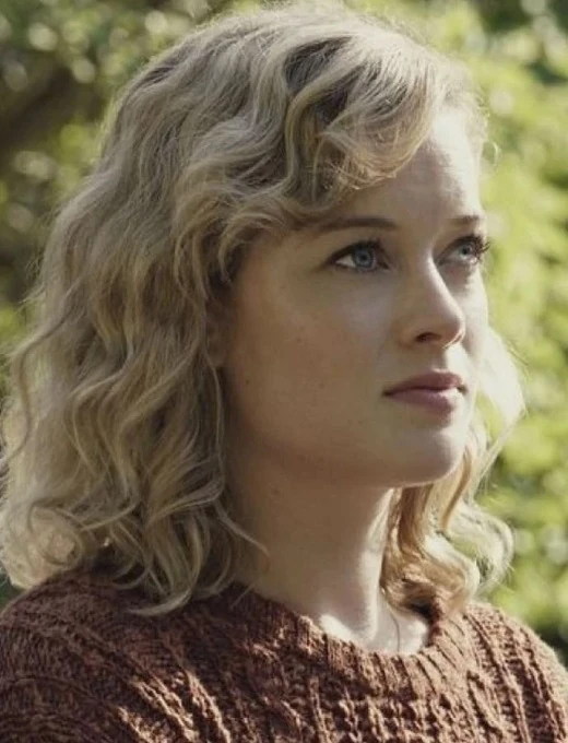 Zoe Castillo | Until We Die Reborn Wiki | Fandom