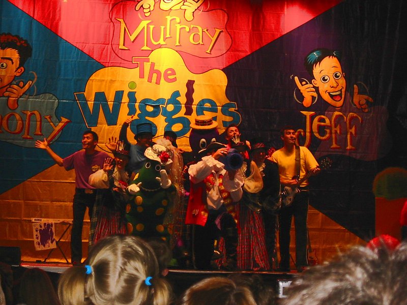 Wiggly Safari Tour | US Media and Concerts Wiki | Fandom